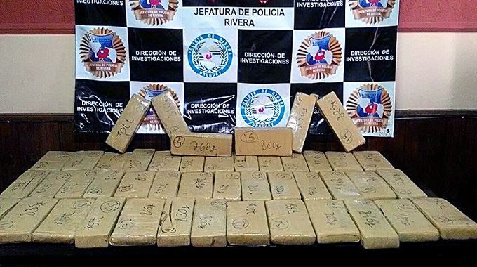Incautaron Más De 220 Kilos De Marihuana Y Detuvieron A Policía