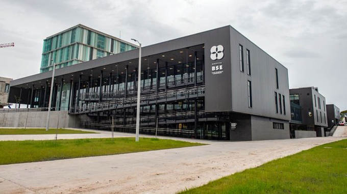 Ya funciona el nuevo hospital del BSE; tiene 16.000 metros cuadrados ...