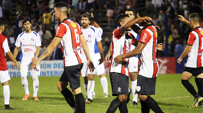 Salto dio el golpe y se quedó con el clásico – Diario El Telégrafo Salto dio el golpe y se quedó con el clásico – Diario El Telégrafo