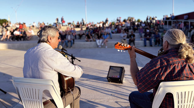 Tributo musical junto al río – Diario El Telégrafo