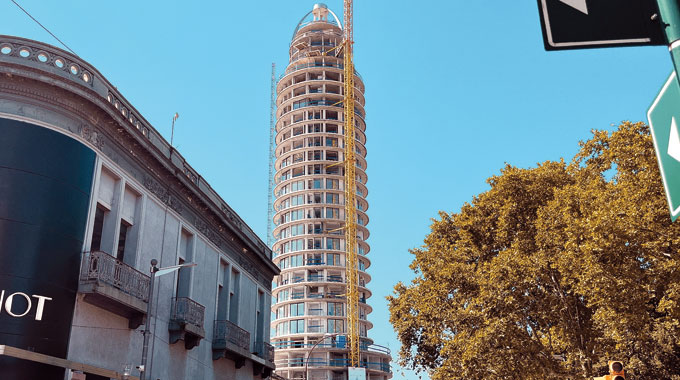 Restan unas diez semanas de obras para concluir majestuosa Torre de la ...