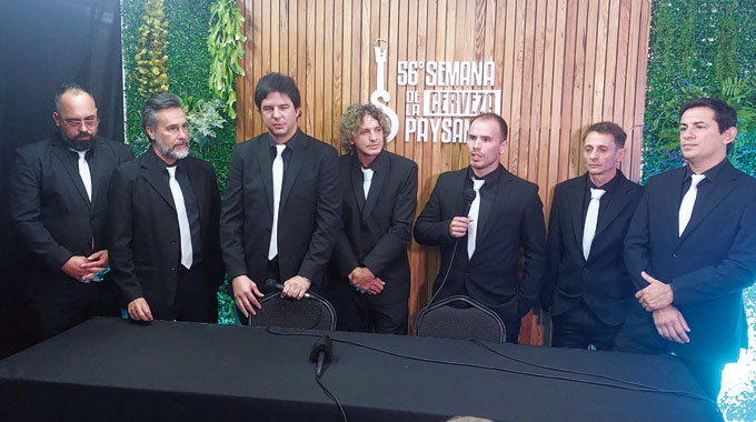 Cumpliendo El Deseo De Juano Los Iracundos Siguen Tocando Diario El