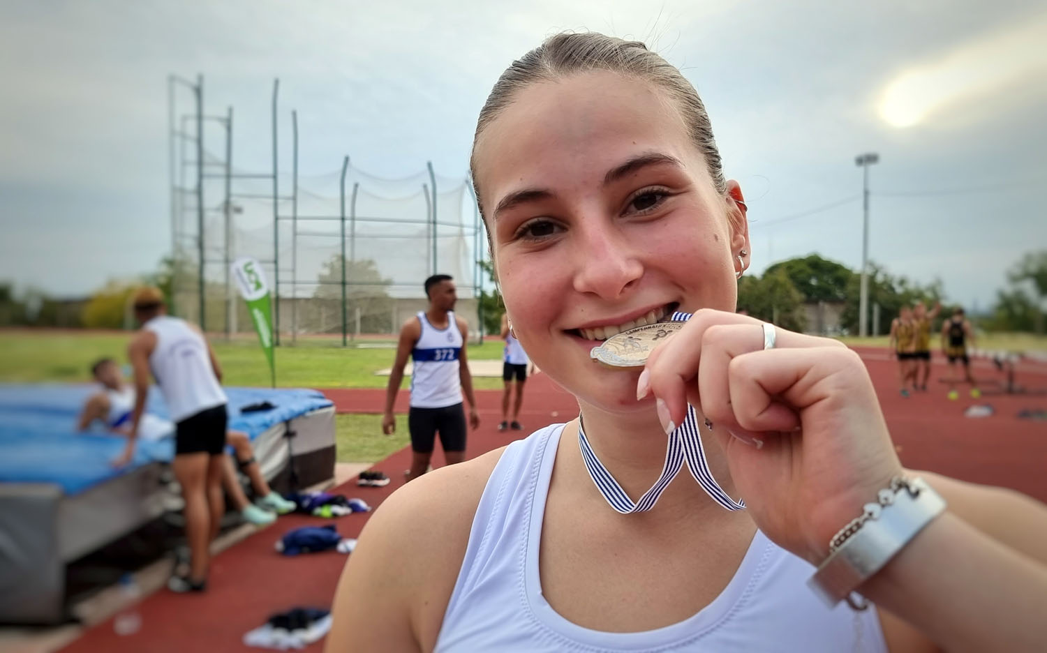 Manuela ganó el oro: récord del Sudamericano y nacional – Diario El ...