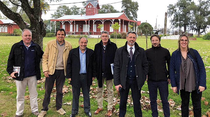 BROU analizó apoyo a productores y beneficios con tarjeta al comercio ...