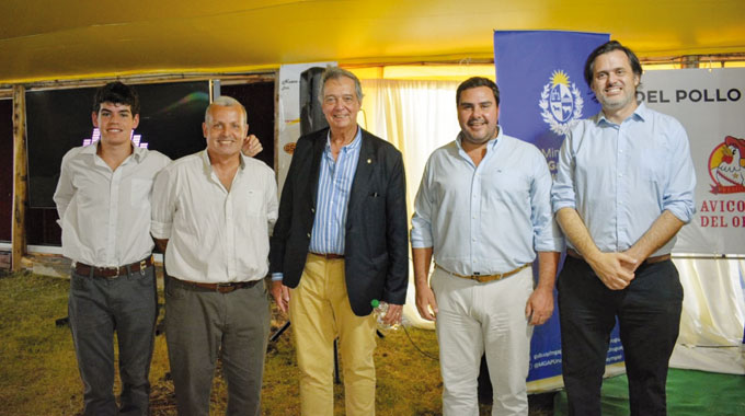 La 12ª Fiesta del Pollo y la Gallina reúne a todos los actores de la ...