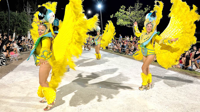 Comienzo oficial del carnaval sanducero – Diario El Telégrafo
