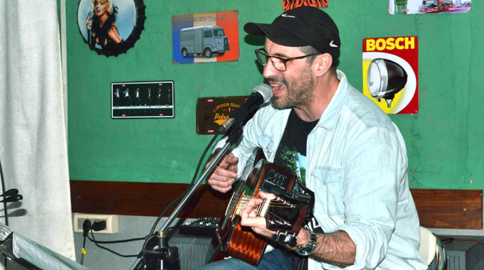 Michel Álvarez dio a conocer su nuevo álbum – Diario El Telégrafo