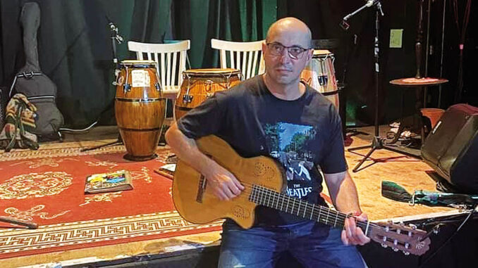 Michel Álvarez presenta en vivo su nuevo álbum – Diario El Telégrafo