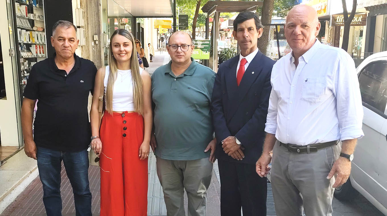 Partido Colorado: “Es importante recalcar que los dos candidatos son ...