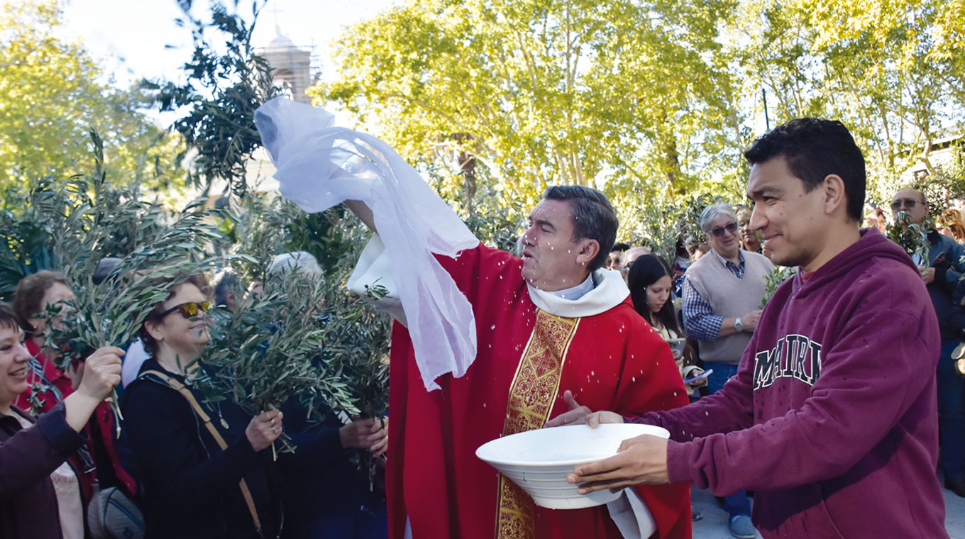 Católicos celebraron el Domingo de Ramos – Diario El Telégrafo