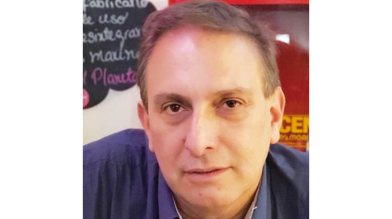 Gustavo Gianre propone cambios urgentes en ASSE: flota insuficiente ...