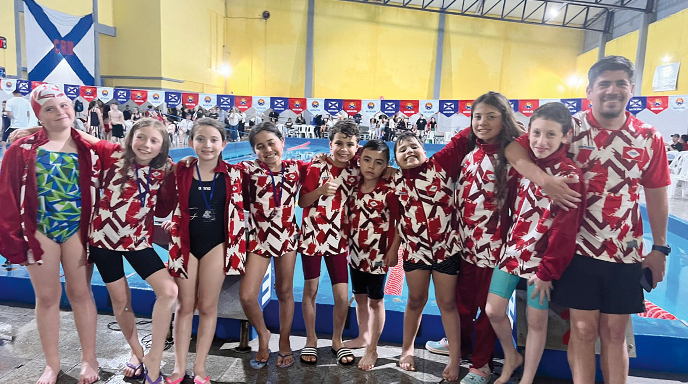 La natación de Remeros se lució en Mercedes – Diario El Telégrafo