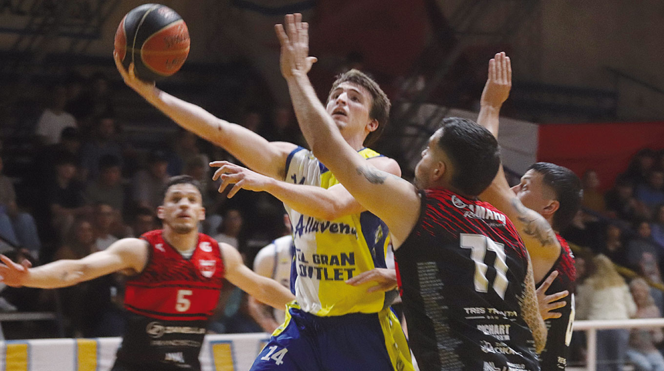 Allavena ganó y sigue como líder del Honor – Diario El Telégrafo